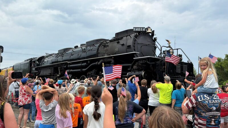 Last-Minute Trip: Clymer students given opportunity to see Big Boy ...